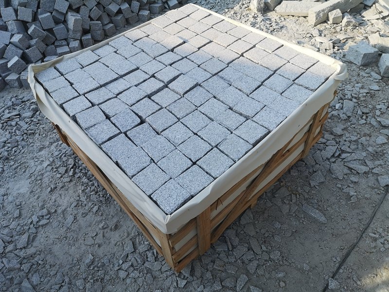 G2119 Grey Granite Cobble Stone Cube Stone - Pan-Asian SFS Stone