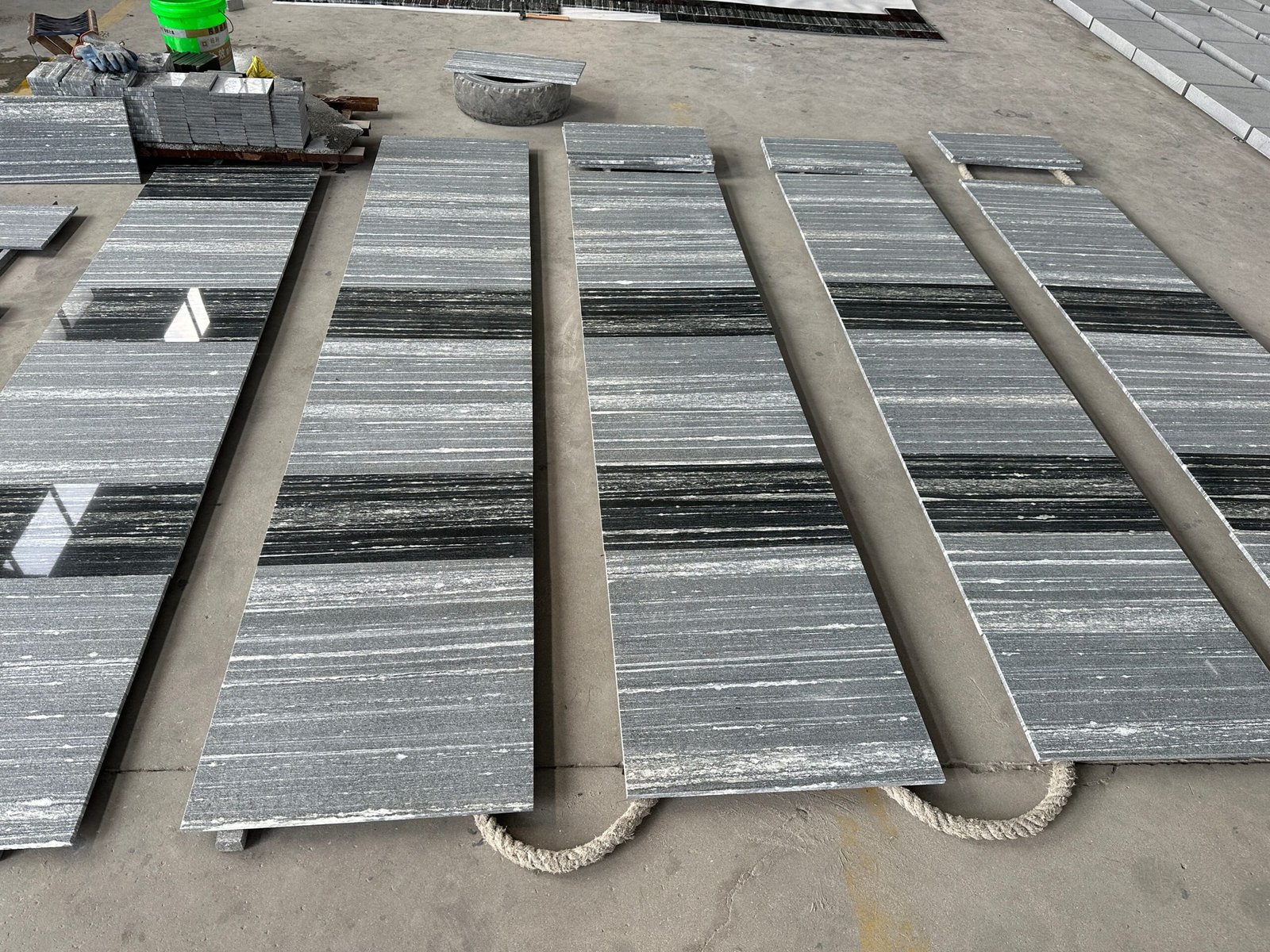 Negro Santiago ZS Gneiss - Pan-Asian SFS Stone