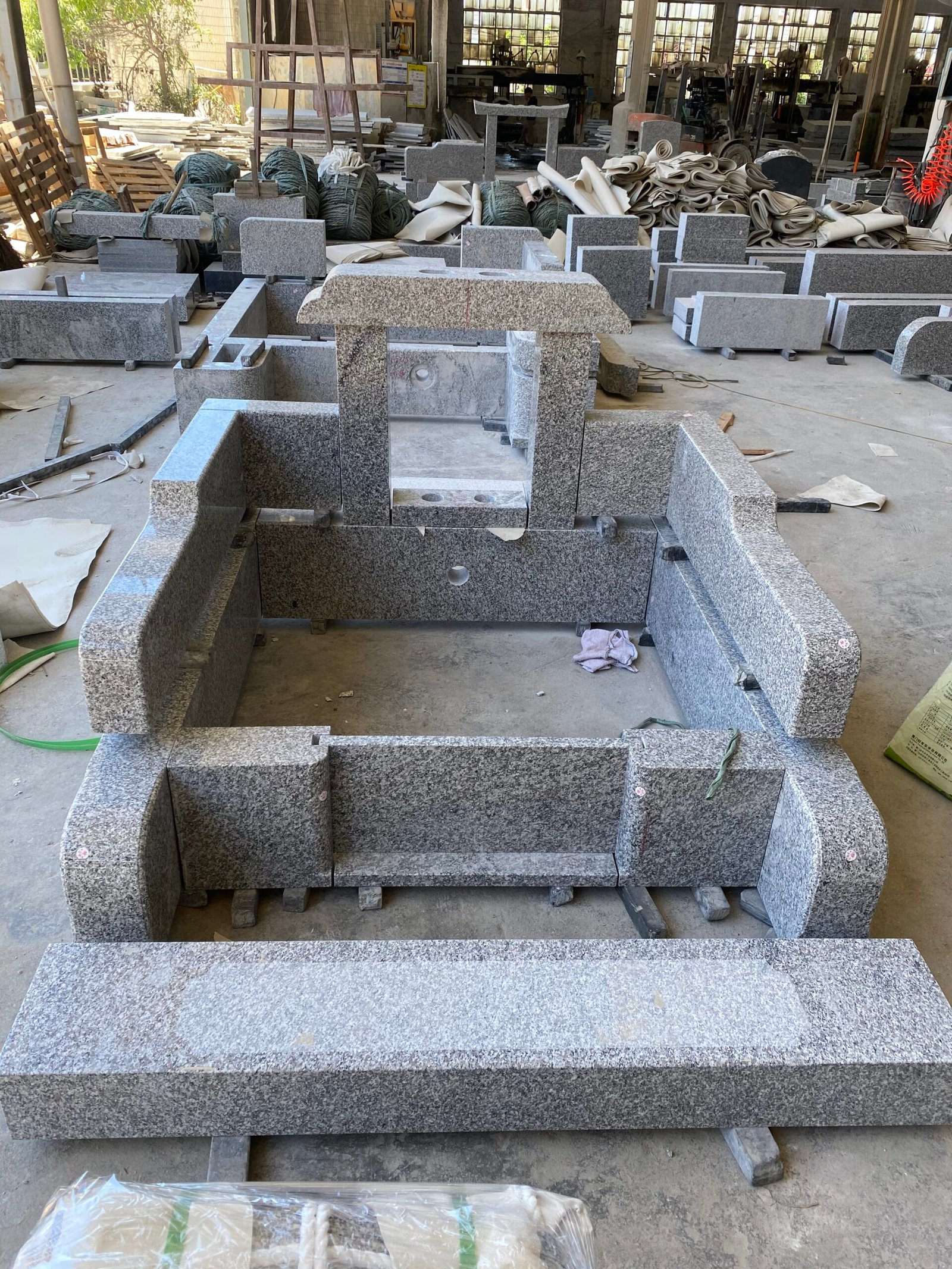 Monument-210414003 - Pan-Asian SFS Stone